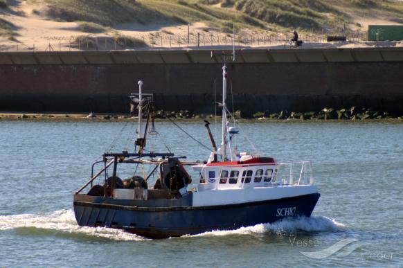 MERU YE152, Fishing vessel - Details and current position - MMSI ...