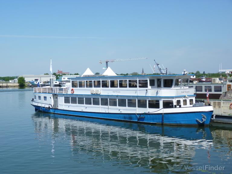 STADT WESSEM, Passenger ship - Details and current position - MMSI ...