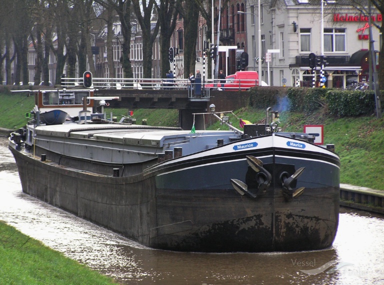 MAURICE, Cargo ship - Details and current position - MMSI 244740115 ...