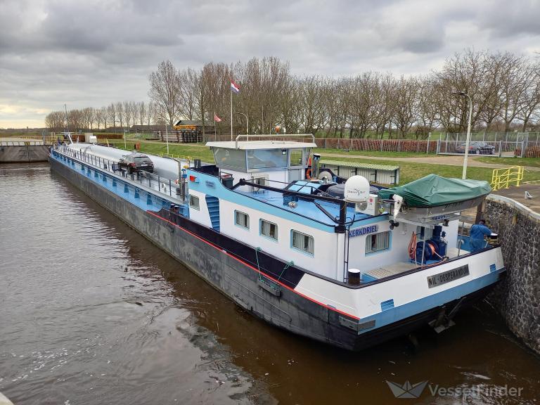 NIL DESPERANDUM, Cargo ship - Details and current position - ENI 02204988, MMSI 244740783 ...