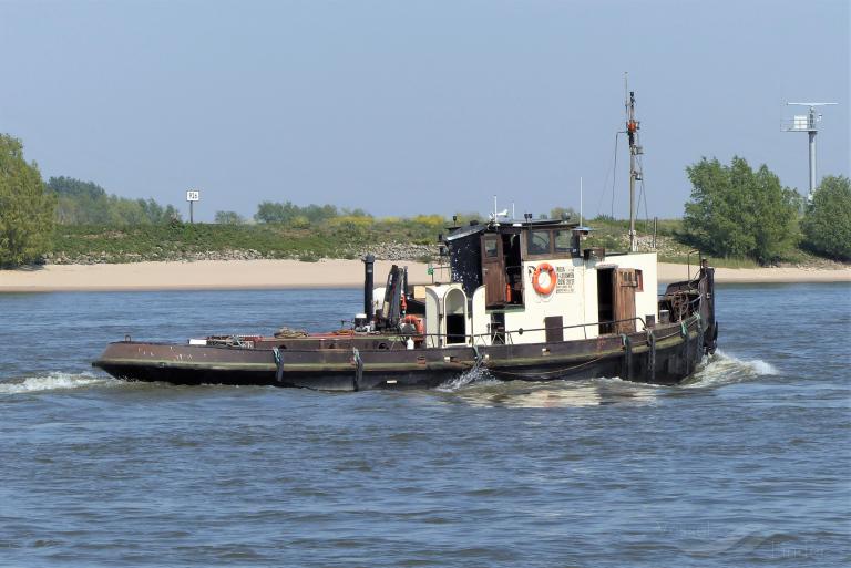 ROSA, Cargo ship - Details and current position - MMSI 244750421 ...