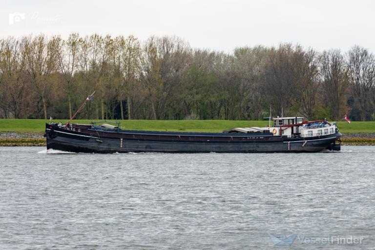 EDISON, Cargo ship - Details and current position - MMSI 244750455 ...