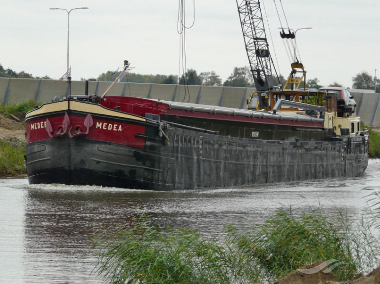 MEDEA, Cargo ship - Details and current position - ENI 02103587, MMSI ...