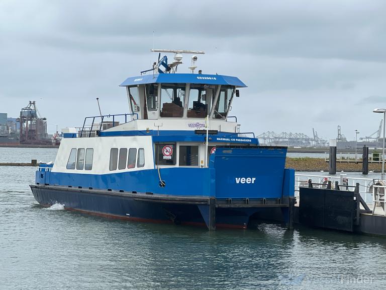VEER ROYAL, Passenger ship - Details and current position - ENI ...