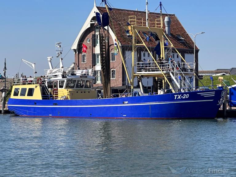 TX-20 WALRUS, Passenger ship - Details and current position - ENI ...