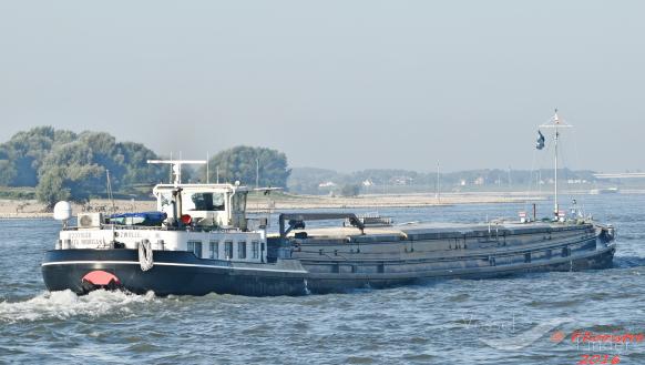 VALE, Cargo ship - Details and current position - MMSI 244770674 ...