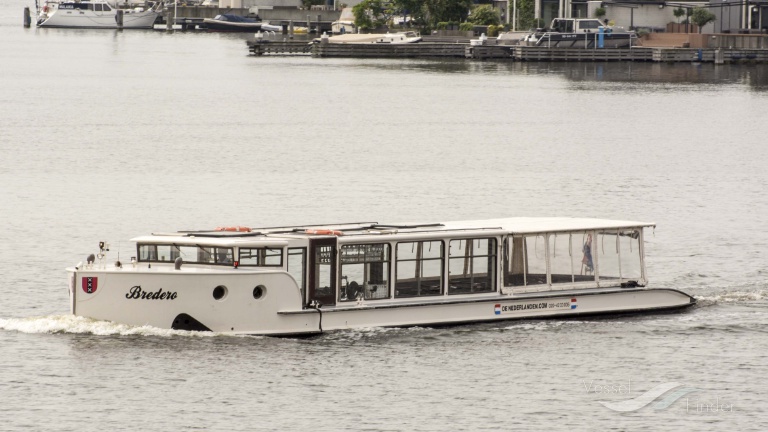 BREDERO, Passenger ship - Details and current position - MMSI 244780369 ...