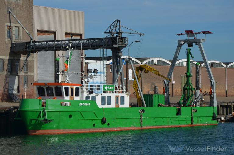 GEONAUT, Dredging or UW ops - Details and current position - ENI ...