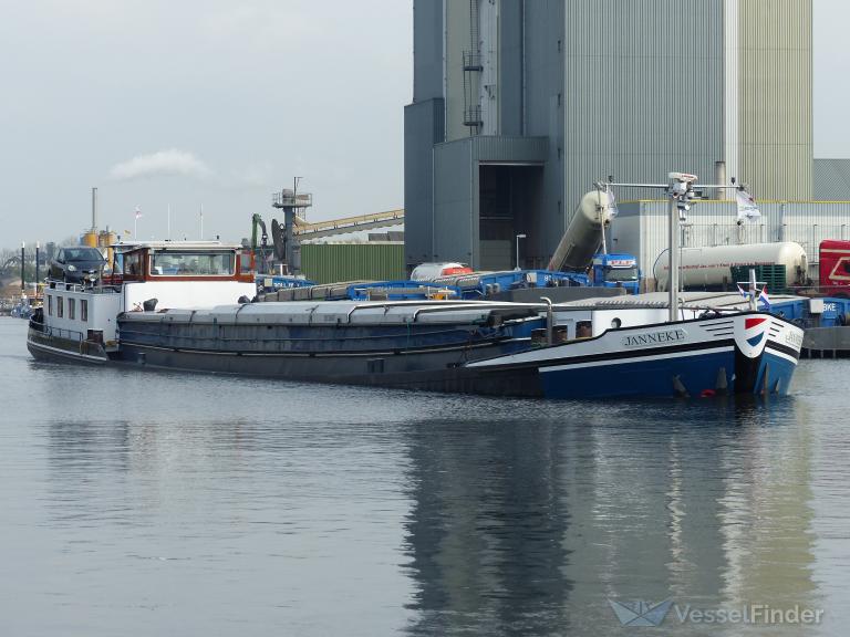 JANNEKE, Cargo ship - Details and current position - MMSI 244780631 ...