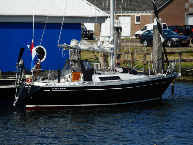 BLACK PEARL, Sailing vessel - Details and current position - MMSI ...