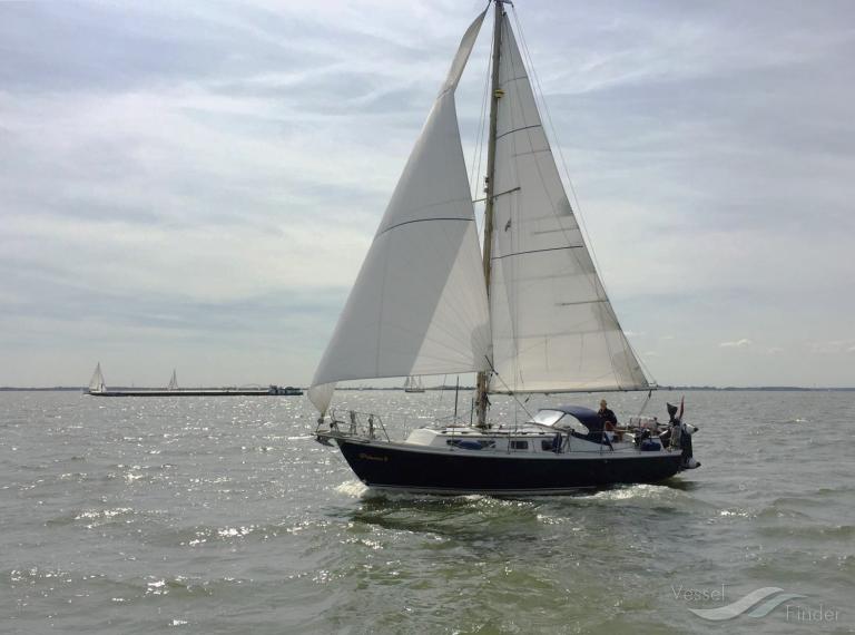 PRINCESS II, Sailing vessel - Details and current position - MMSI ...