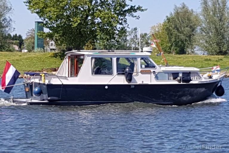 SEABIRD, Pleasure craft - Details and current position - MMSI 244810596 ...