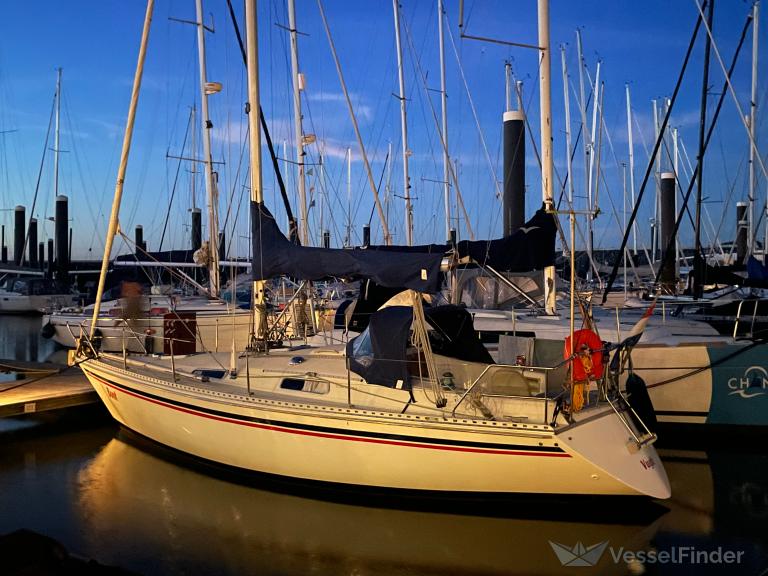 BOOT, Sailing vessel - Details and current position - MMSI 244817976 ...