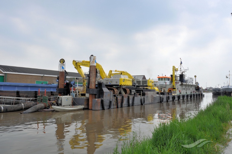 RHENUS, Dredging or UW ops - Details and current position - ENI ...