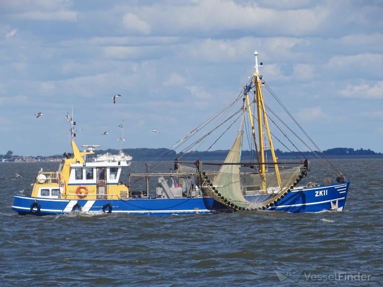ZK11 HOOP OP ZEGEN, Fishing vessel - Details and current position ...