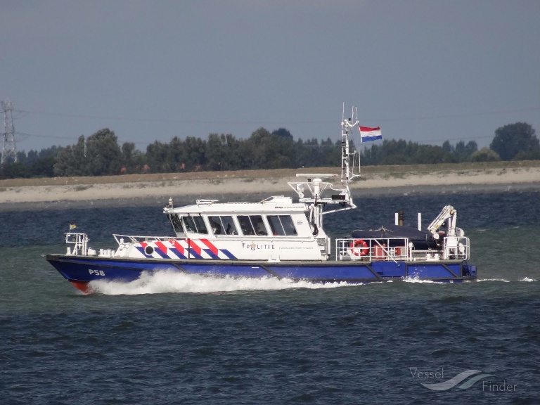 P 58, Law enforcment - Details and current position - MMSI 245659000 ...