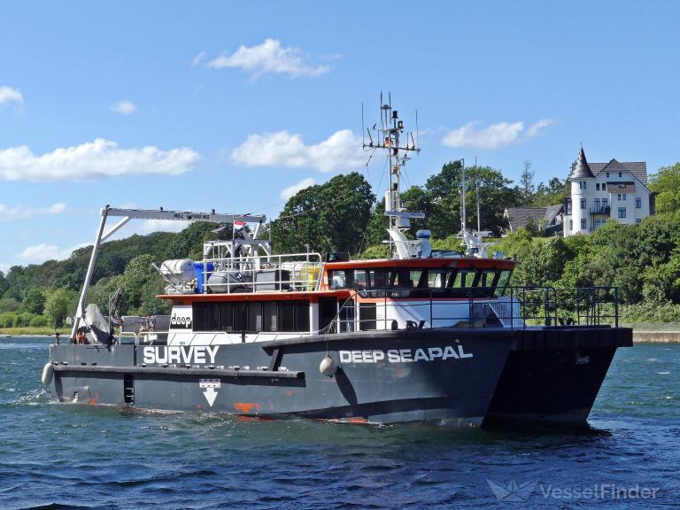 DEEP SEAPAL, HSC - Details and current position - MMSI 246210000 ...
