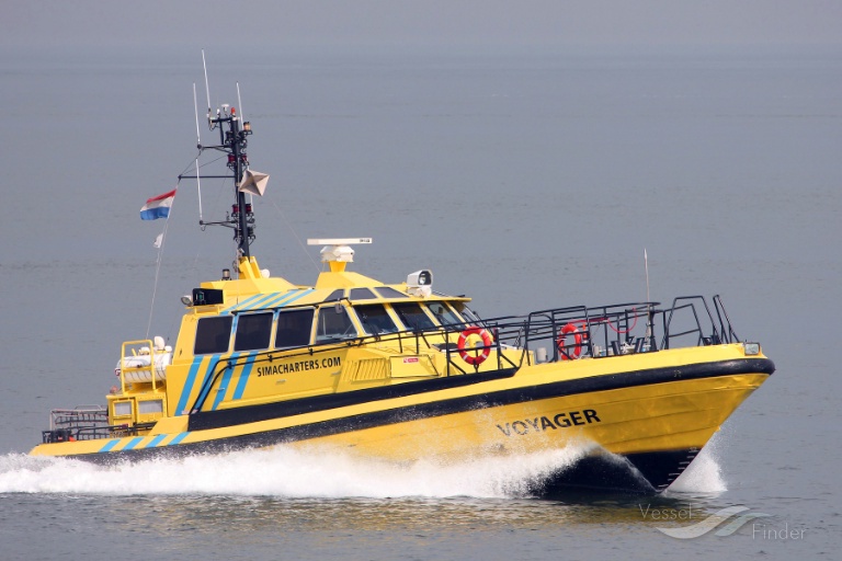 VOYAGER, Port tender - Details and current position - MMSI 246242000 ...