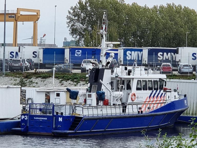 Ship photos - VesselFinder