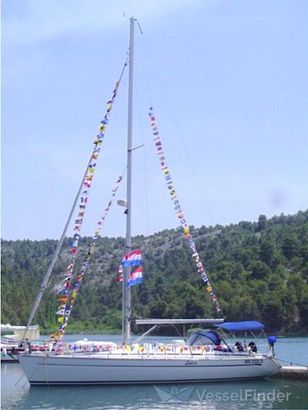 LYDIA, Sailing vessel - Details and current position - MMSI 247037580 ...