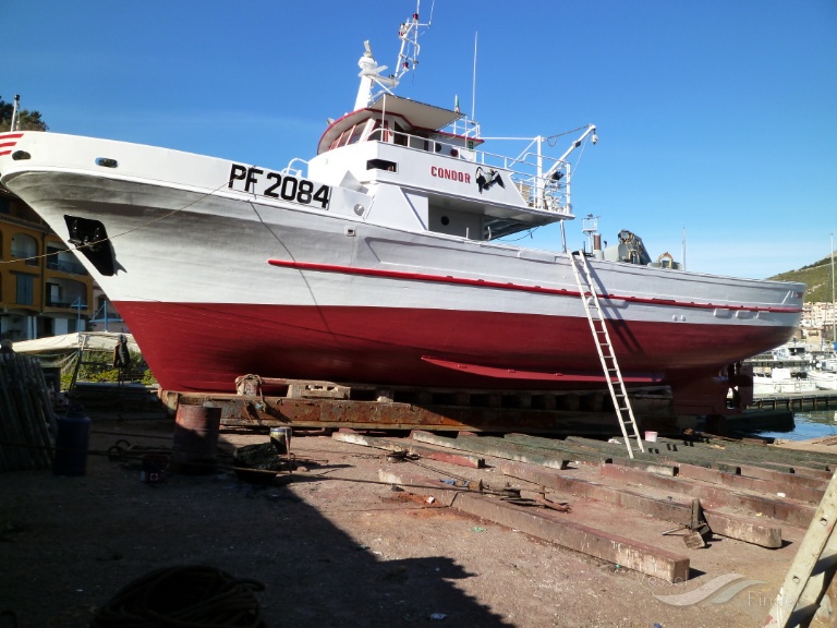 CONDOR, Fishing vessel - Details and current position - MMSI 247067730 ...