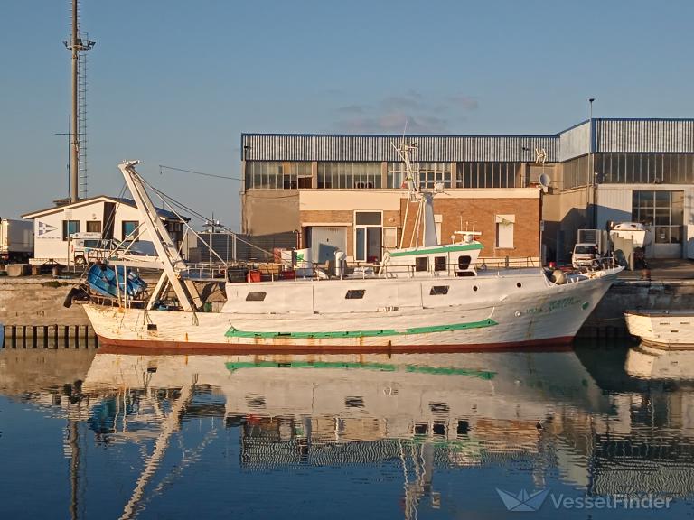 ANGELO PADRE, Fishing vessel - Details and current position - MMSI ...