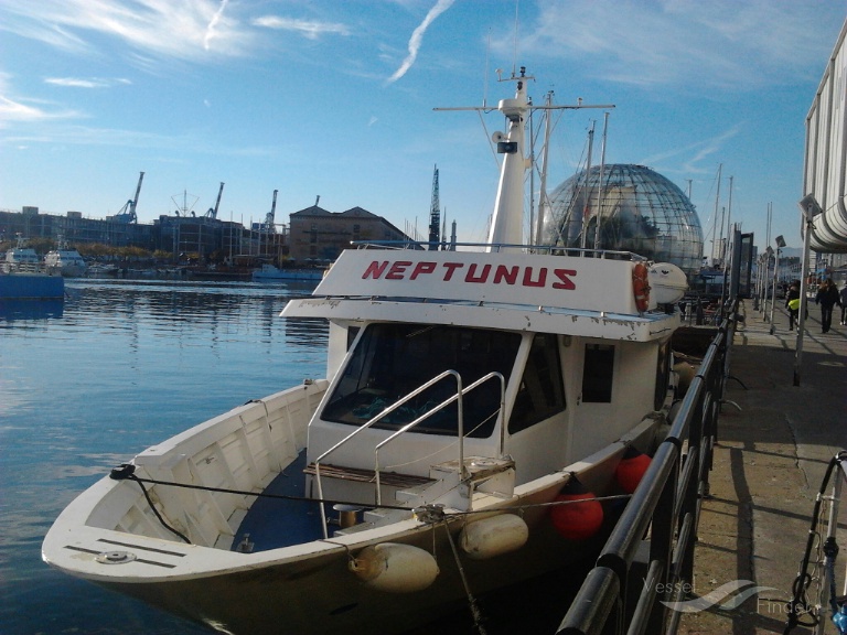 NEPTUNUS, Passenger ship - Details and current position - MMSI ...