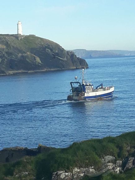 ROBYN R J, Fishing vessel - Details and current position - MMSI ...