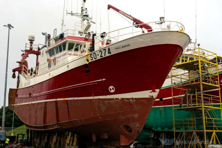 FOYLE WARRIOR, Fishing vessel - Details and current position - MMSI 250261000 - VesselFinder