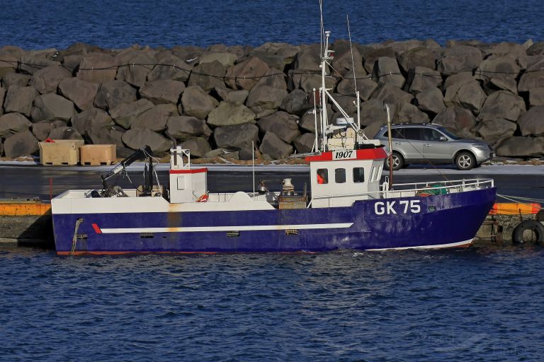 HRAUNSVIK GK-75, Fishing vessel - Details and current position - MMSI ...