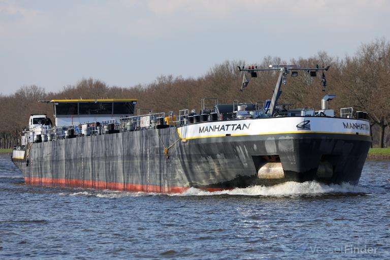 MANHATTAN, Tanker - Details and current position - MMSI 253242281 ...