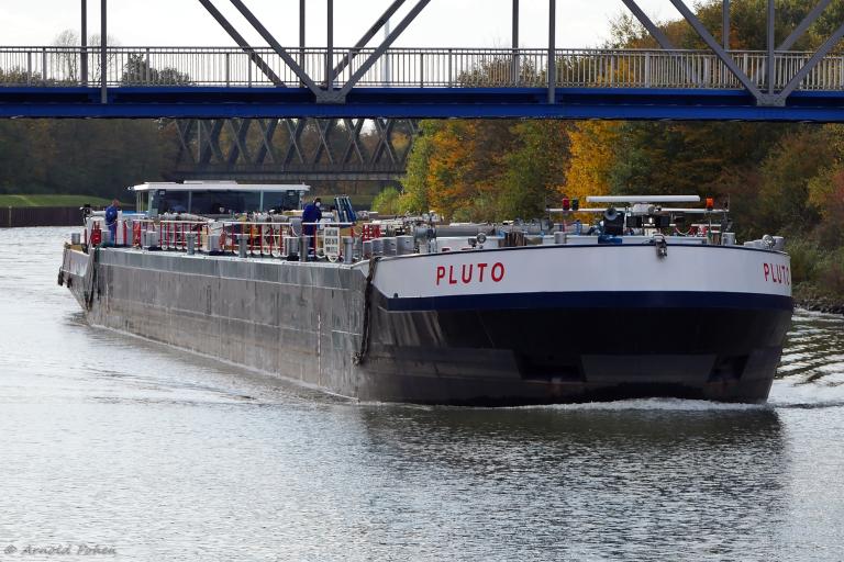 PLUTO, Tanker - Details and current position - MMSI 253242373 ...