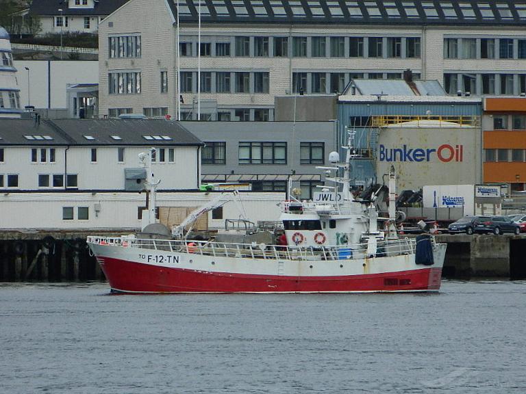 TOPAS, Cargo ship - Details and current position - MMSI 257029750 ...