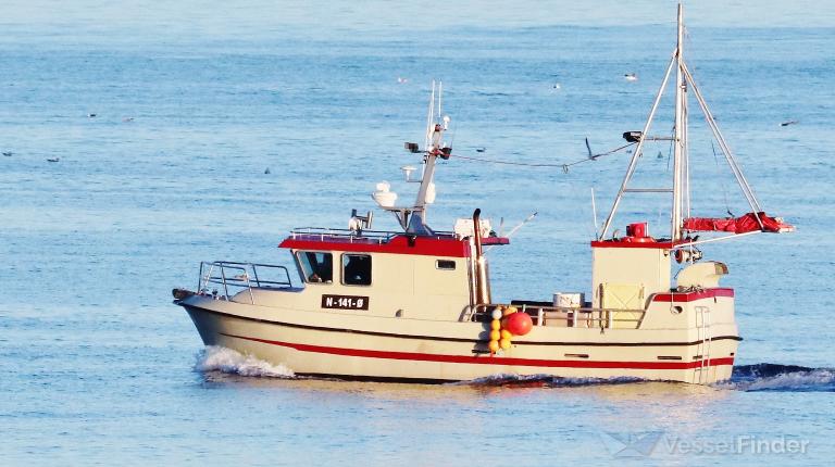SOFIE MARIE, Fishing vessel - Details and current position - MMSI ...