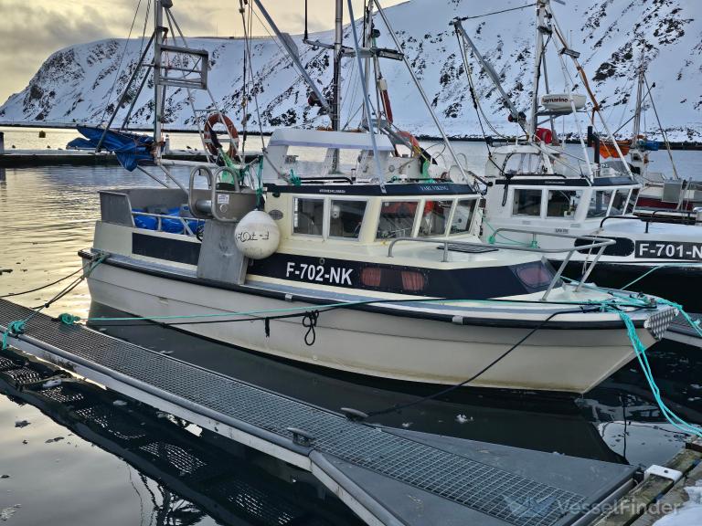 YARL VIKING, Fishing vessel - Details and current position - MMSI ...