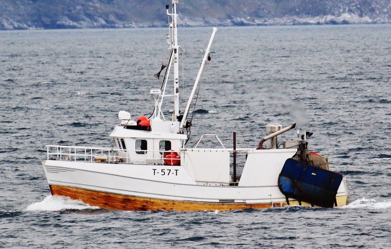 MARINA, Fishing vessel - Details and current position - MMSI 257135220 ...