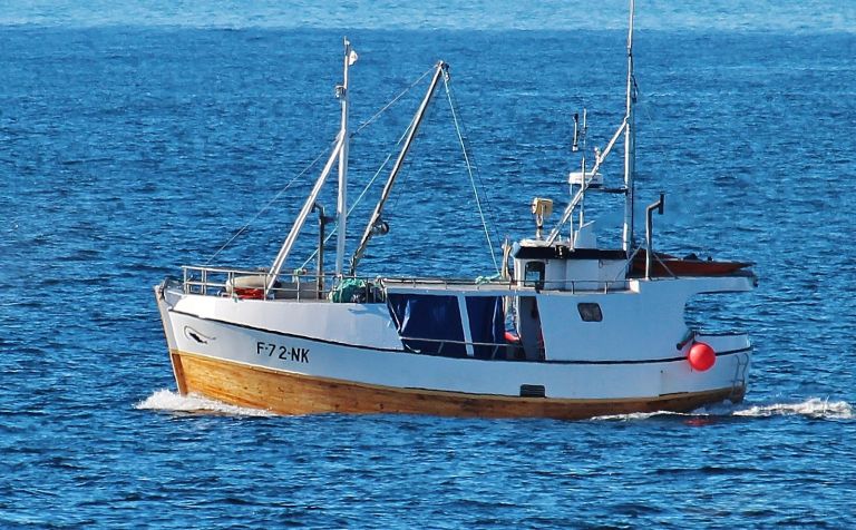 BENONI, Fishing vessel - Details and current position - MMSI 257201640 ...