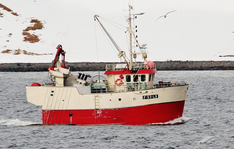 RISVIK, Fishing vessel - Details and current position - MMSI 257543600 ...