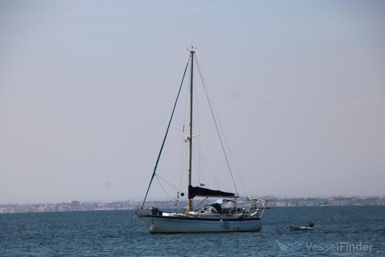 AZUL, Sailing vessel - Details and current position - MMSI 261003029 ...