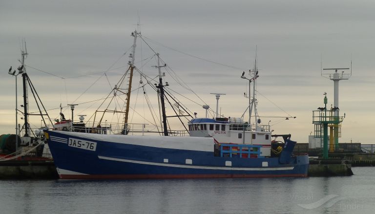 JAS 76, Fishing vessel - Scheepsdetails en huidige positie - MMSI 261007950 - VesselFinder