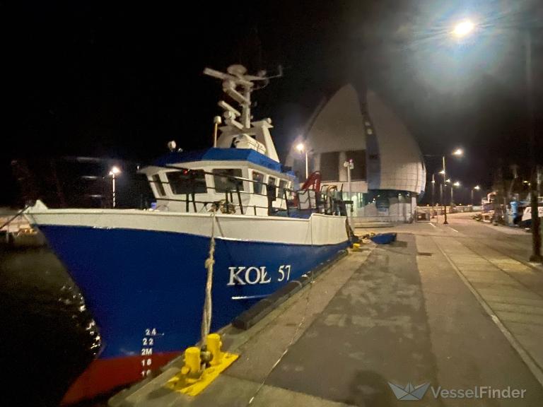 KOL-57, Fishing vessel - Details and current position - MMSI 261017420 ...