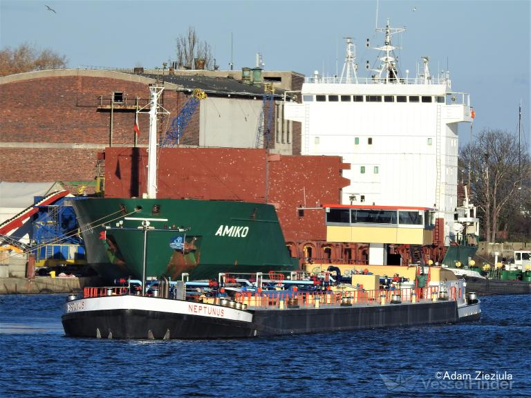 NEPTUNUS, Tanker - Details and current position - MMSI 261185590 ...