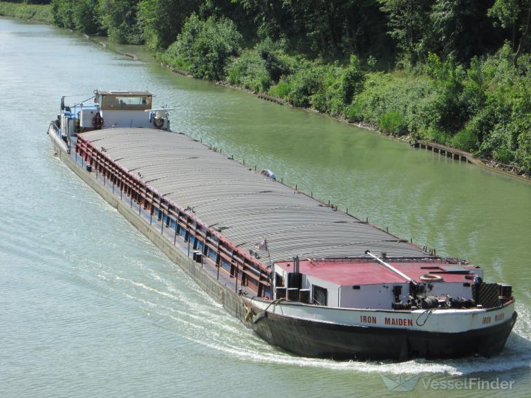 IRON MAIDEN, Cargo ship - Details and current position - MMSI 261186366 ...