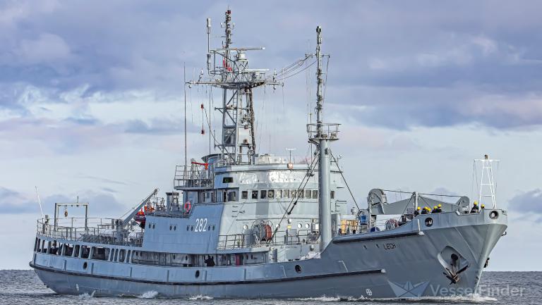 POLISH WARSHIP 282, Military ops - Details and current position - MMSI ...