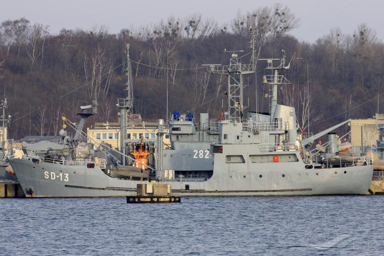 SD-13, Military ops - Details and current position - MMSI 261466000 ...