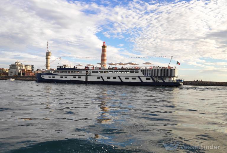 INVICTA, Passenger ship - Details and current position - MMSI 263441193 ...