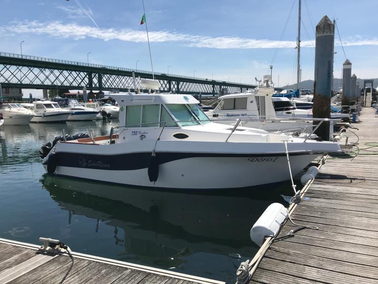 DORIS I, Pleasure craft - Details and current position - MMSI 263839680 ...