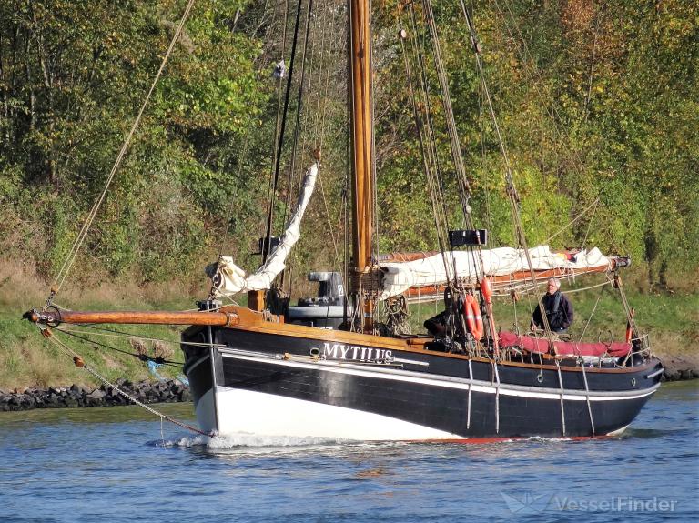 MYTILUS, Pleasure craft - Details and current position - MMSI 265657440 ...