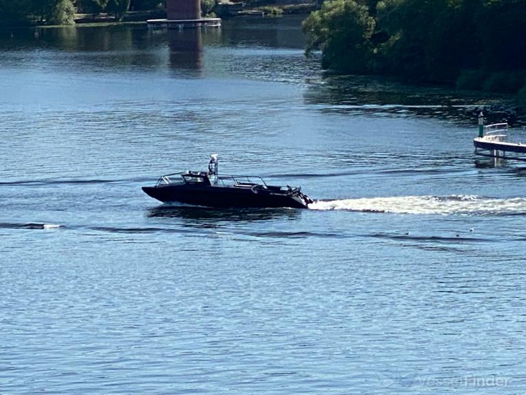 MS ORCA, Passenger ship - Details and current position - MMSI 265730980 ...