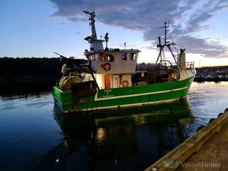 SD62 THERES, Fishing vessel - Details and current position - MMSI ...